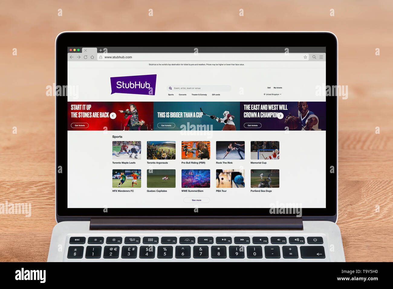 Stubhub screen hi-res stock photography and images - Alamy