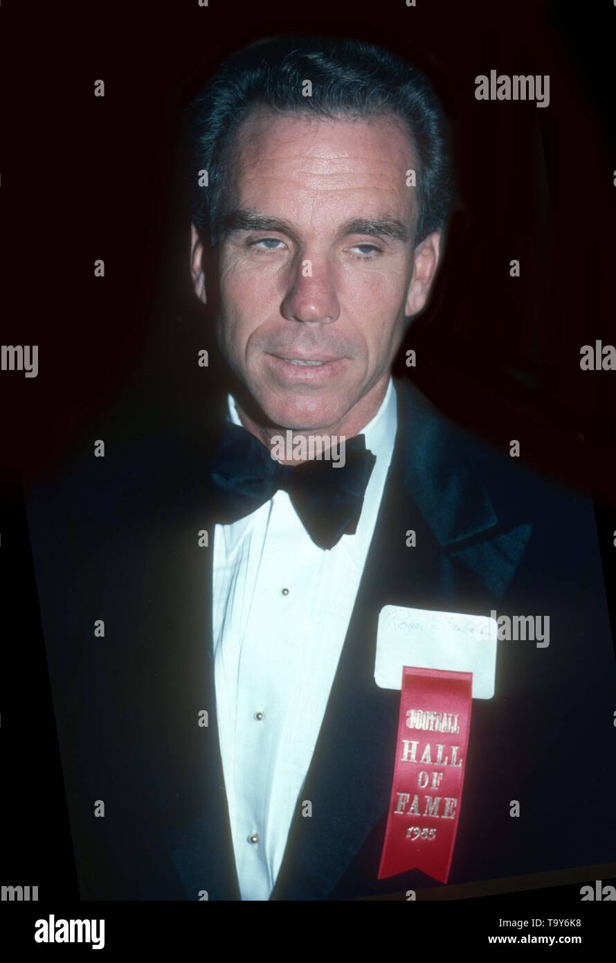 Roger staubach hi-res stock photography and images - Alamy