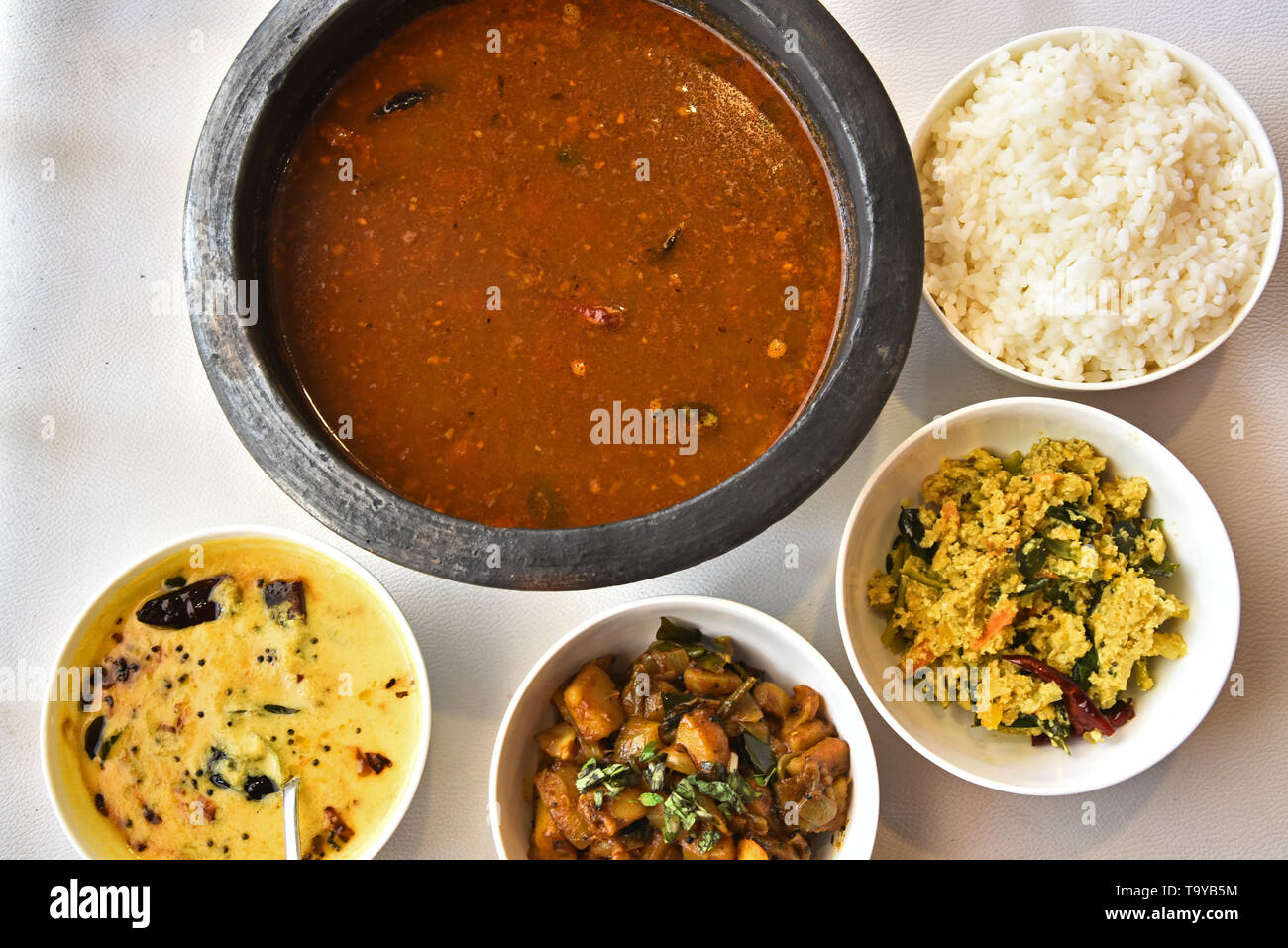 Riceand curry hi-res stock photography and images - Alamy