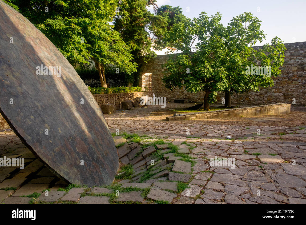 Hortus conclusus paladino hi-res stock photography and images - Alamy