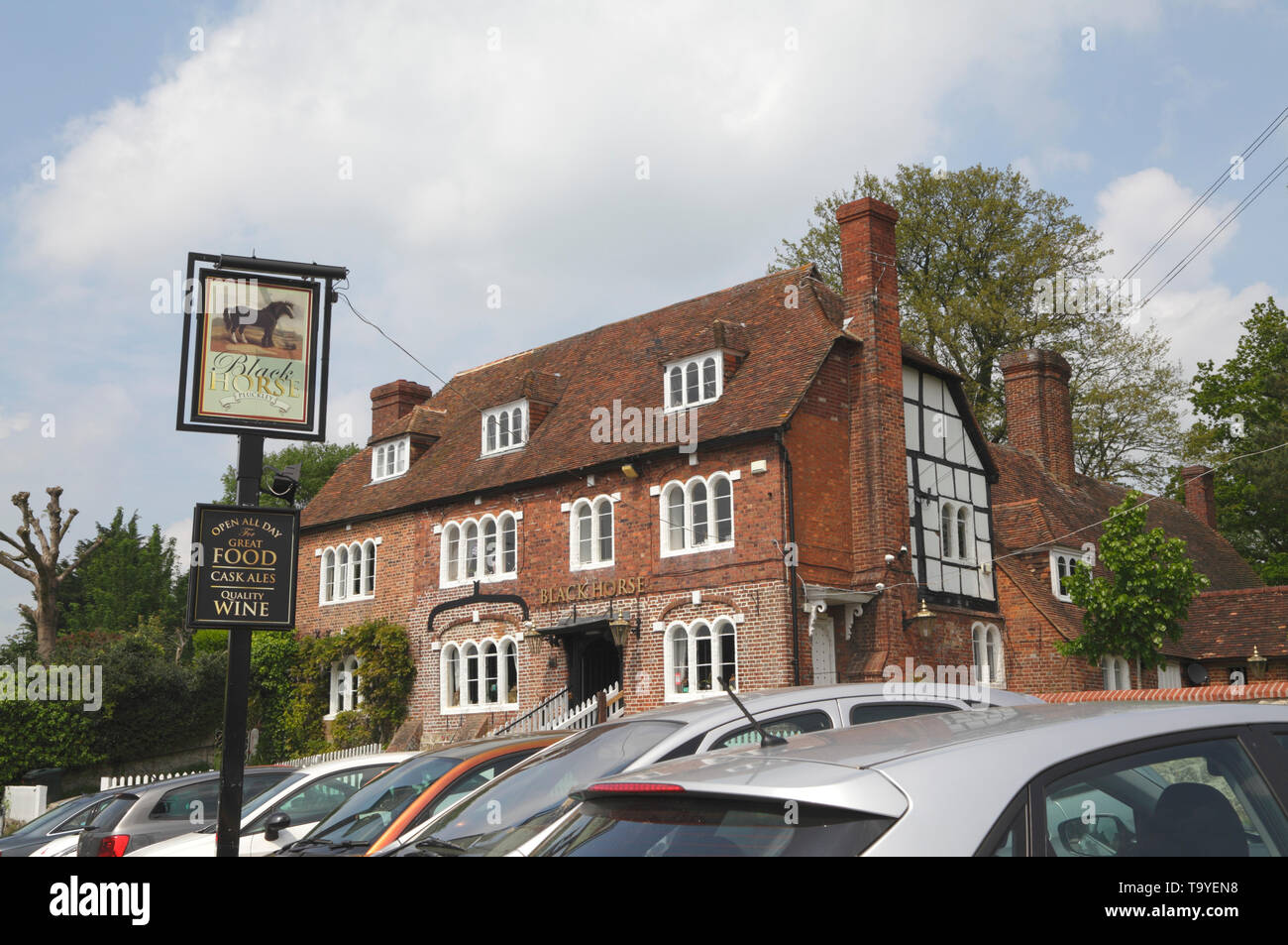 Pluckley village, kent, england hi-res stock photography and images - Alamy