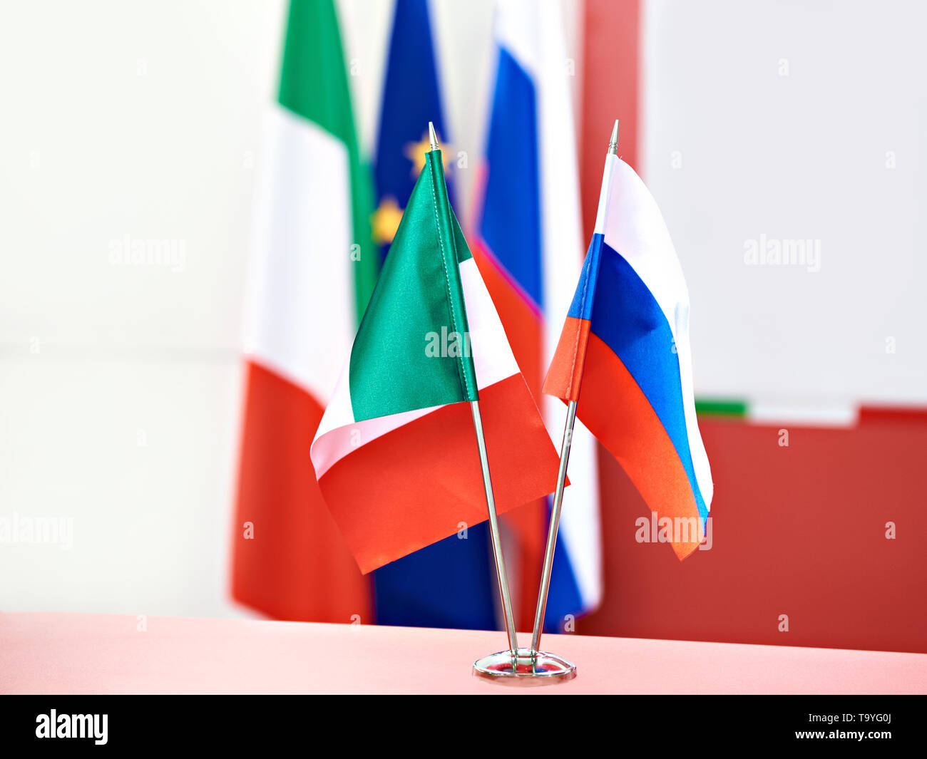 World flags italy hi-res stock photography and images - Alamy