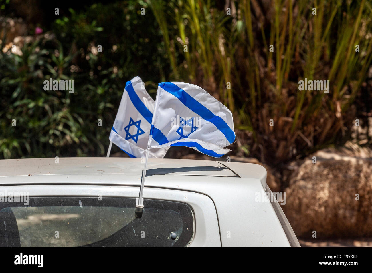 Yom haatzmaut flag hi-res stock photography and images - Alamy