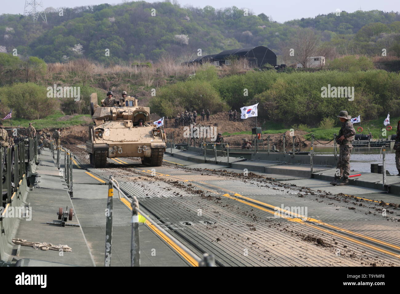 SEOK-EUN-SO, Republic of Korea – The Bulldog Brigade tests its bridging ...