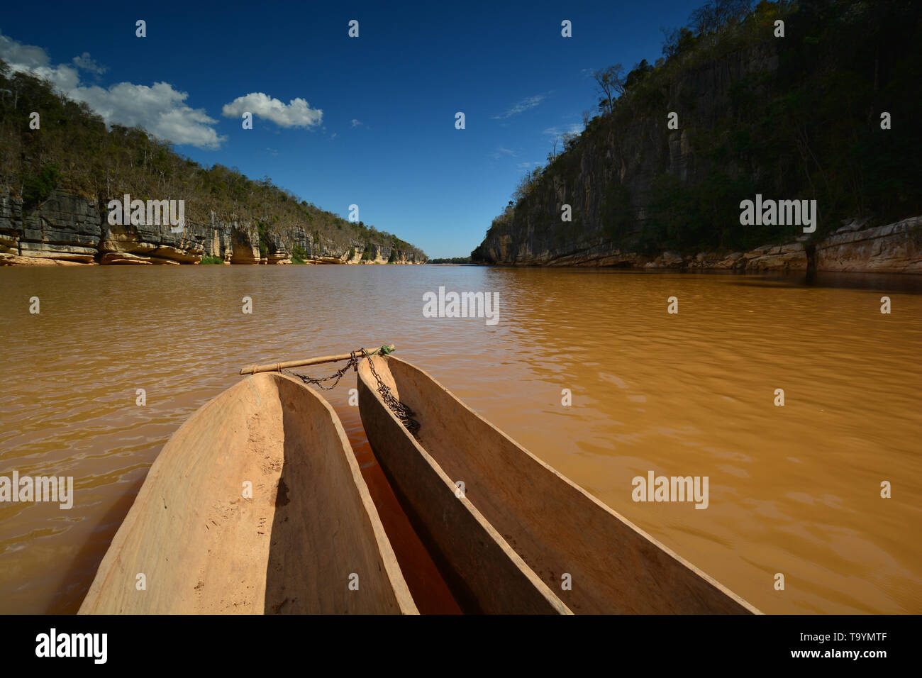 Africa madagascar bemaraha manambolo river hi-res stock photography and ...