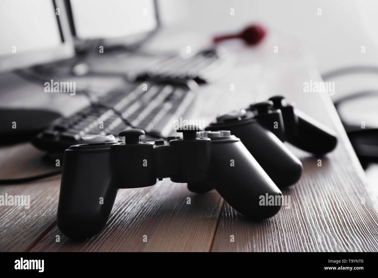 Cyber pads hi-res stock photography and images - Alamy