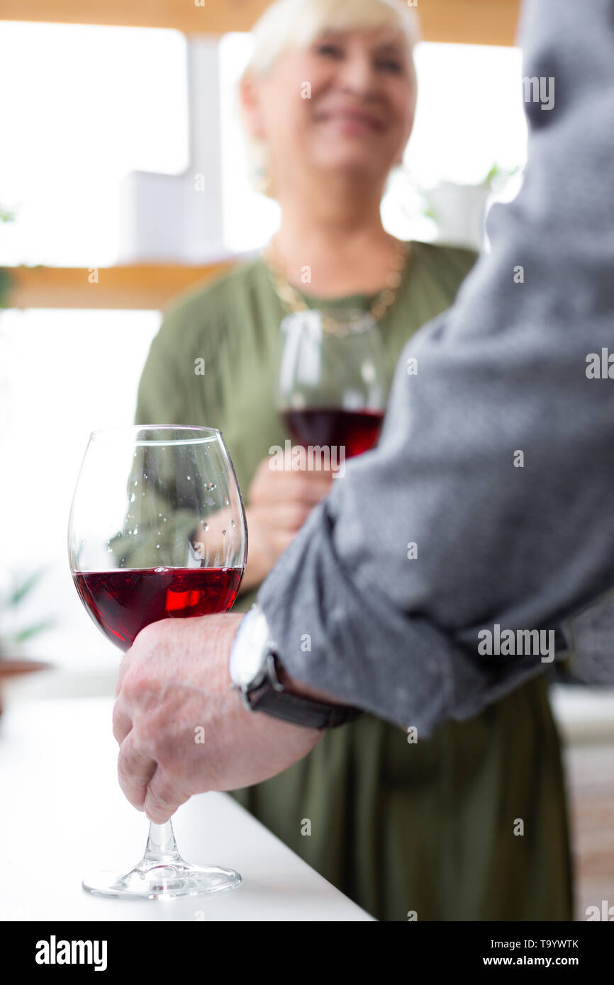 Raise a glass hi-res stock photography and images - Alamy