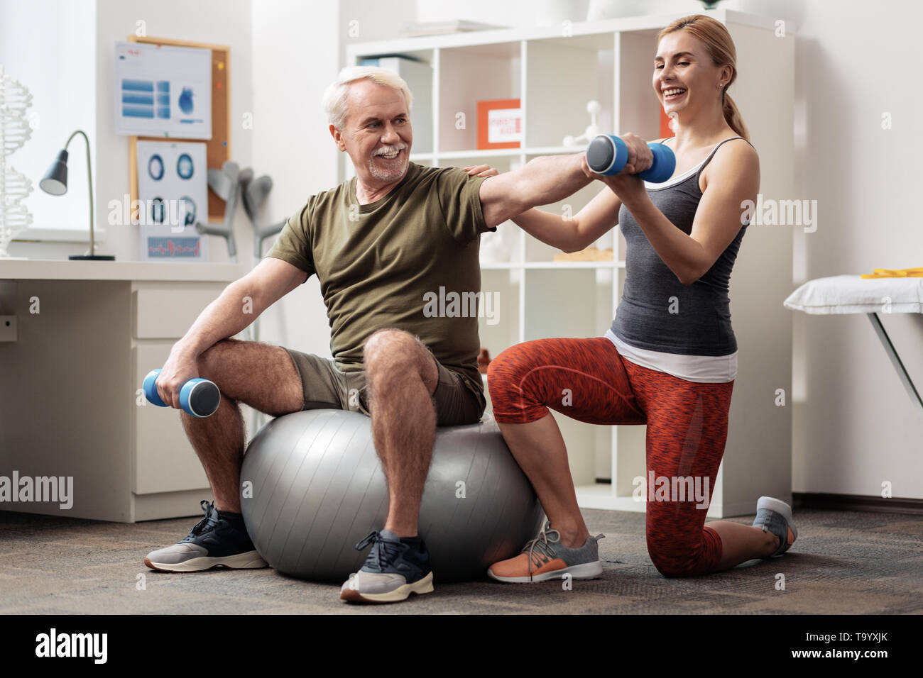 Elderly man exercises hi-res stock photography and images - Alamy