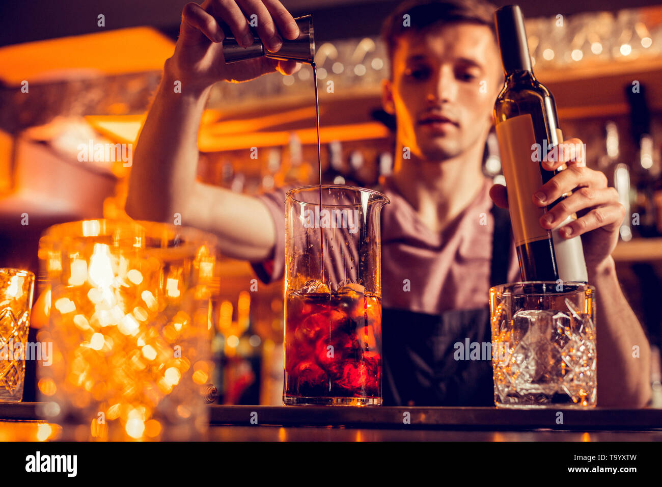 Process making alcohol cocktail pouring hi-res stock photography and images - Alamy