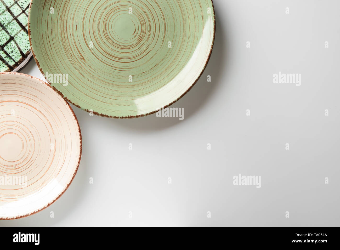 Set modern trendy plates hi-res stock photography and images - Alamy