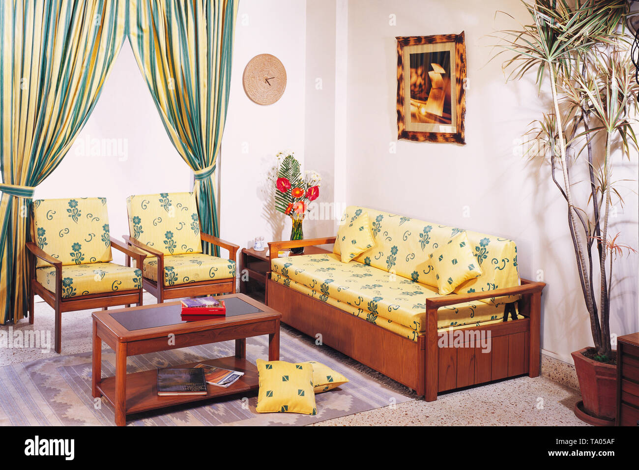 Interior living room house mumbai hi-res stock photography and images ...