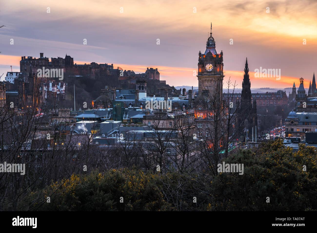 Edinburgh castle clock tower hi-res stock photography and images - Alamy
