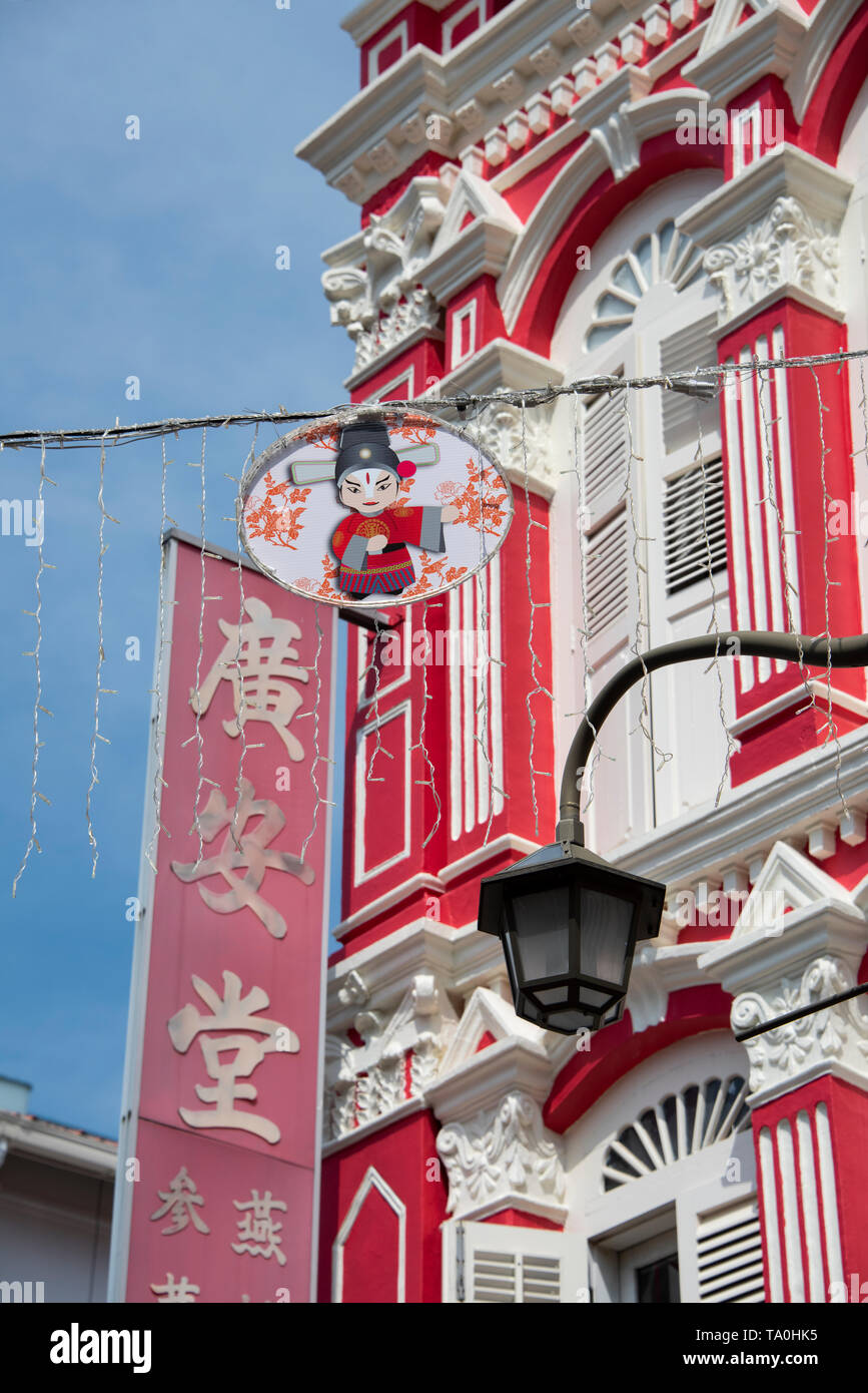 Singapore, Chinatown. Detail of historic buildings in old Chinatown ...