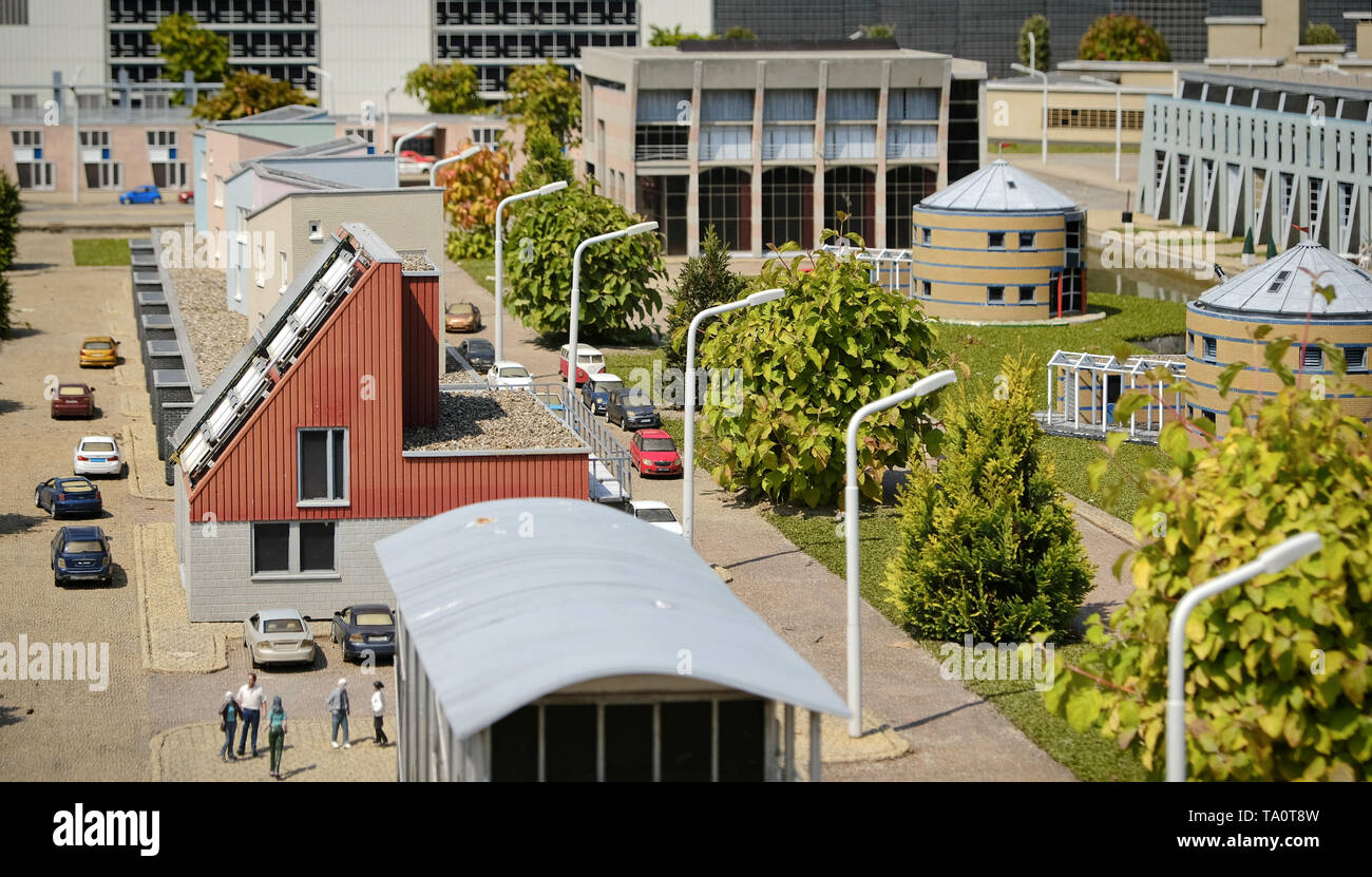 Buildings people miniature village hi-res stock photography and images ...