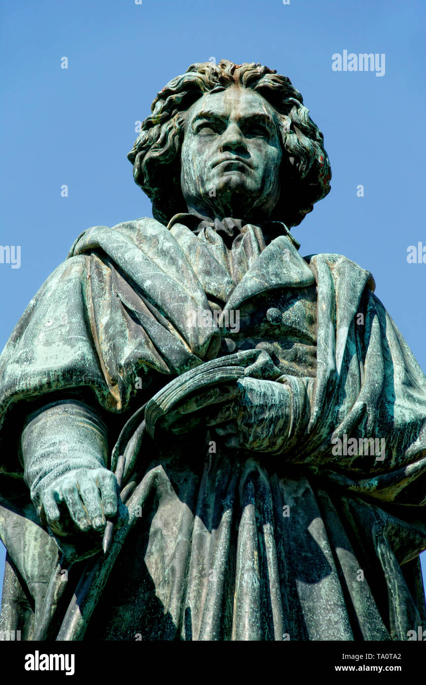 Ludwig van beethoven monument hi-res stock photography and images - Alamy