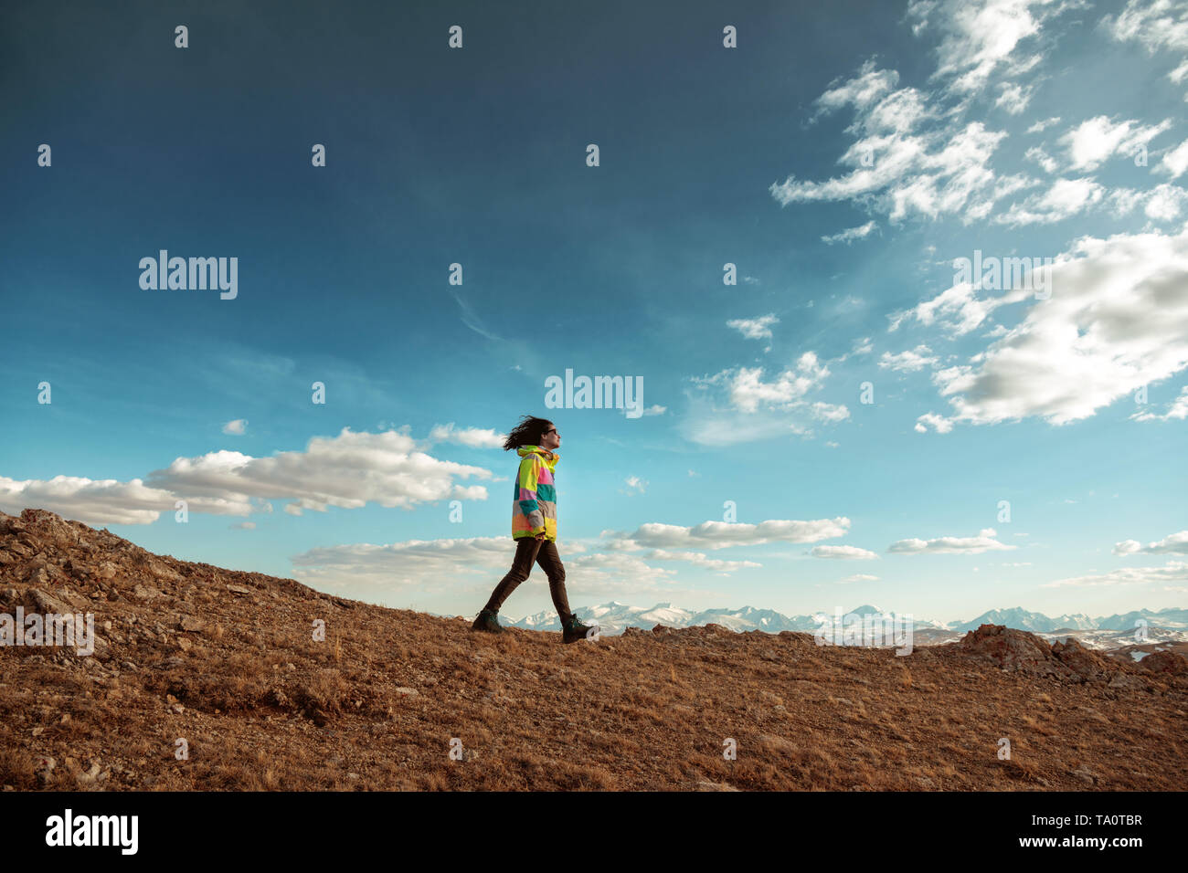 Girl adventure nature hi-res stock photography and images - Alamy