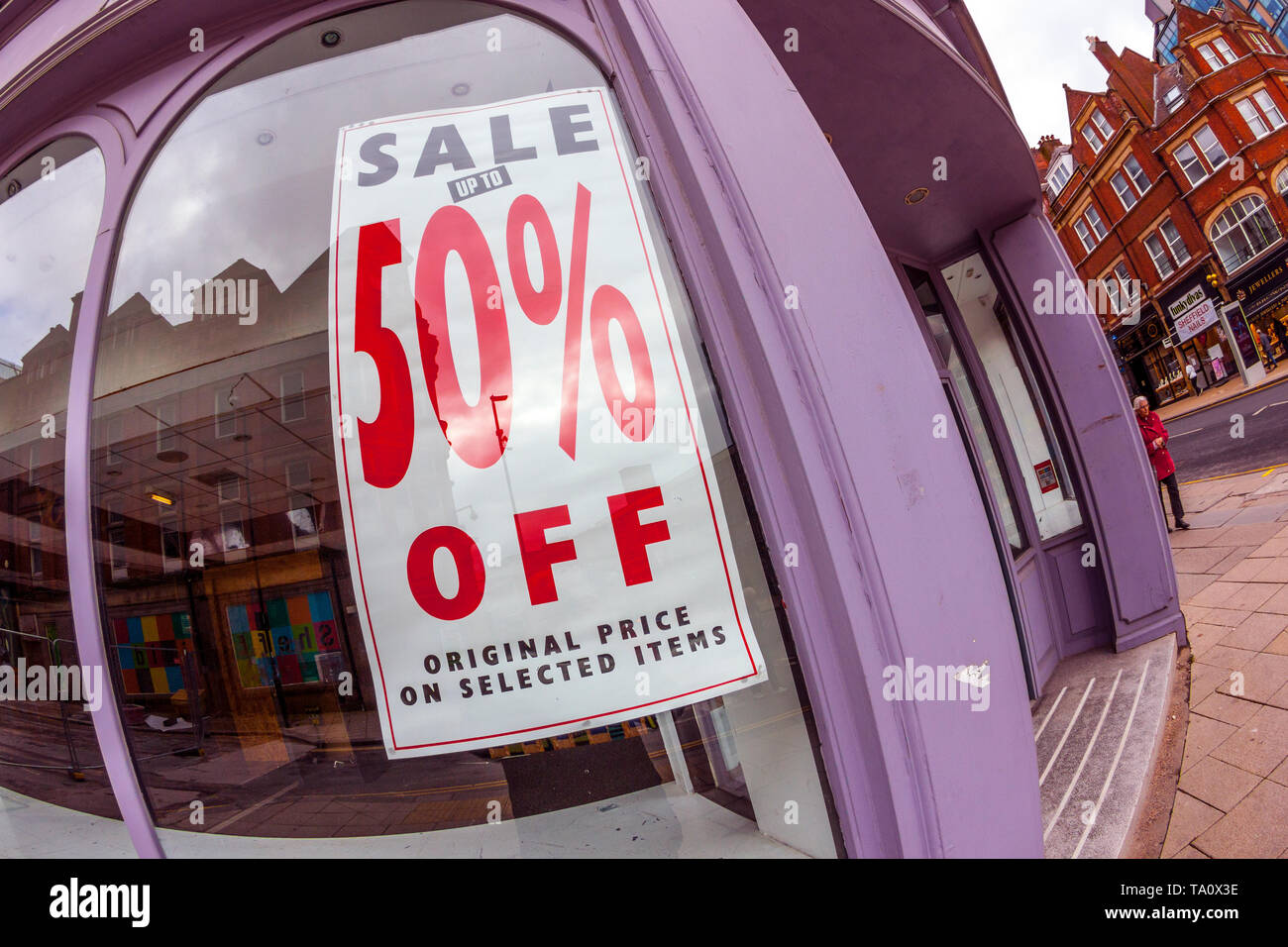 Shop window sale poster hi-res stock photography and images - Alamy