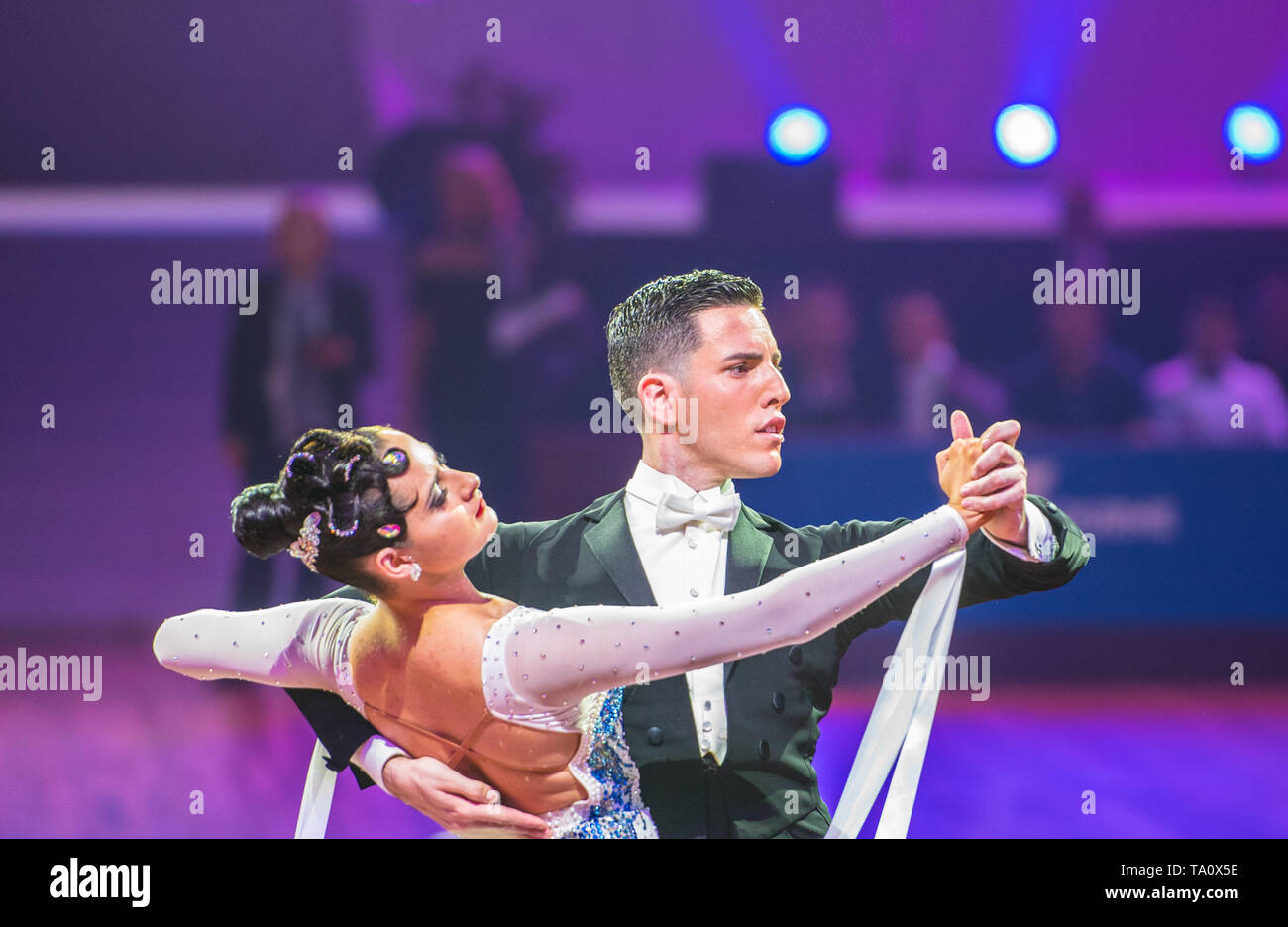 Dance couple australian competition hi-res stock photography and images ...