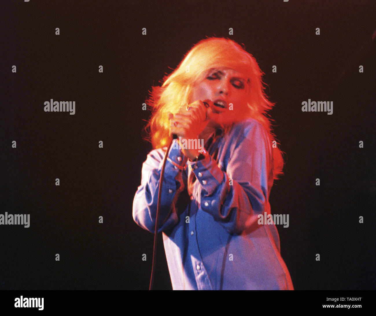 Debbie harry of blondie hi-res stock photography and images - Alamy