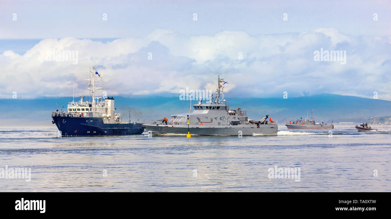 Naval military exercises in the Pacific ocean (seizure of a ship with ...
