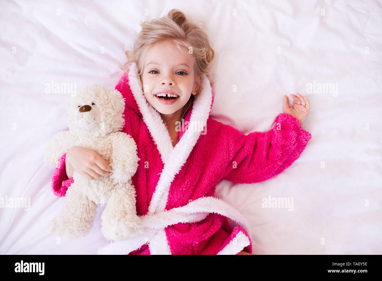 Good looking kid hi-res stock photography and images - Alamy