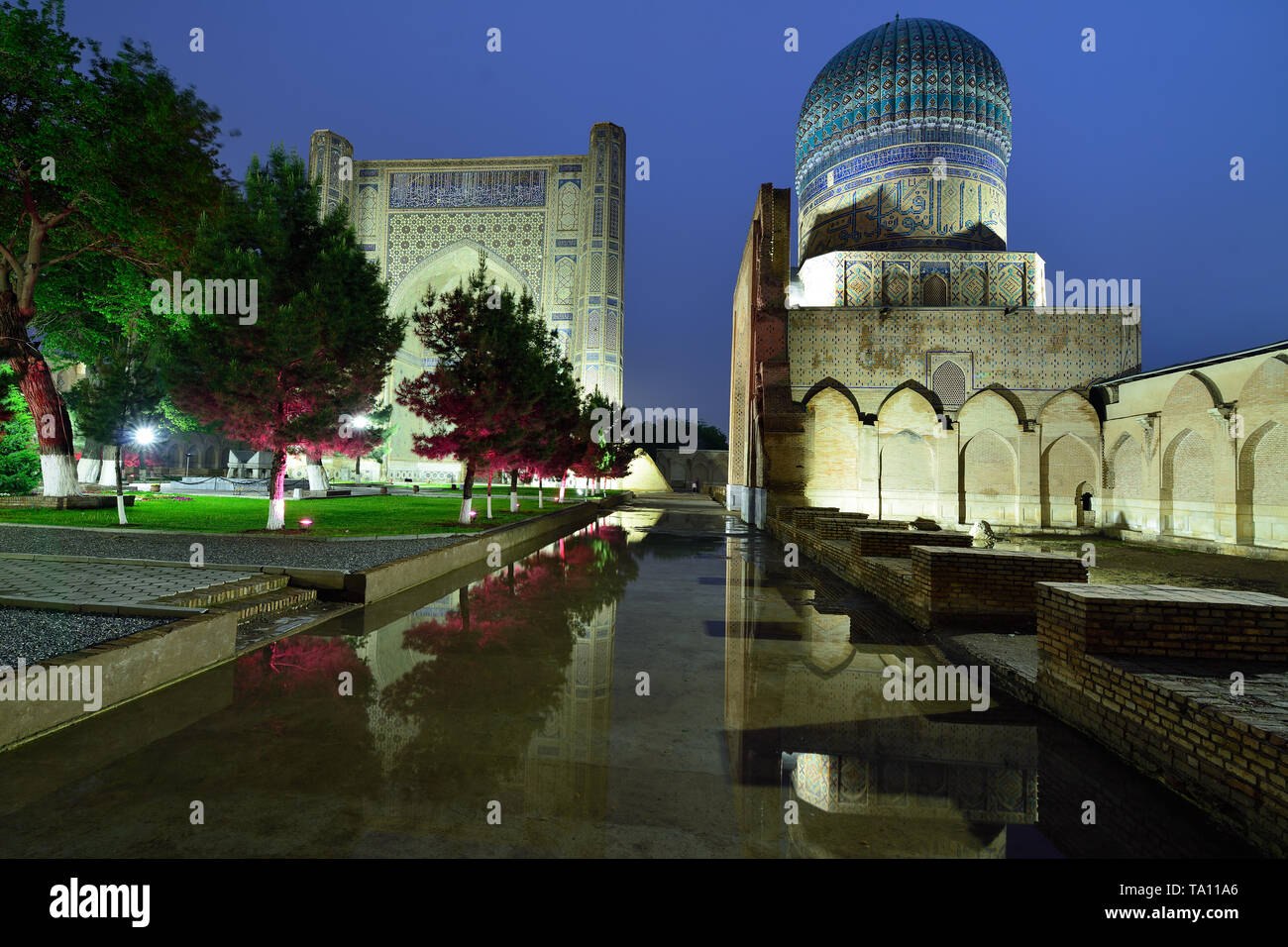 Samarkand, Uzbekistan, View on the Bibi-Khanym mosque, one of the ...