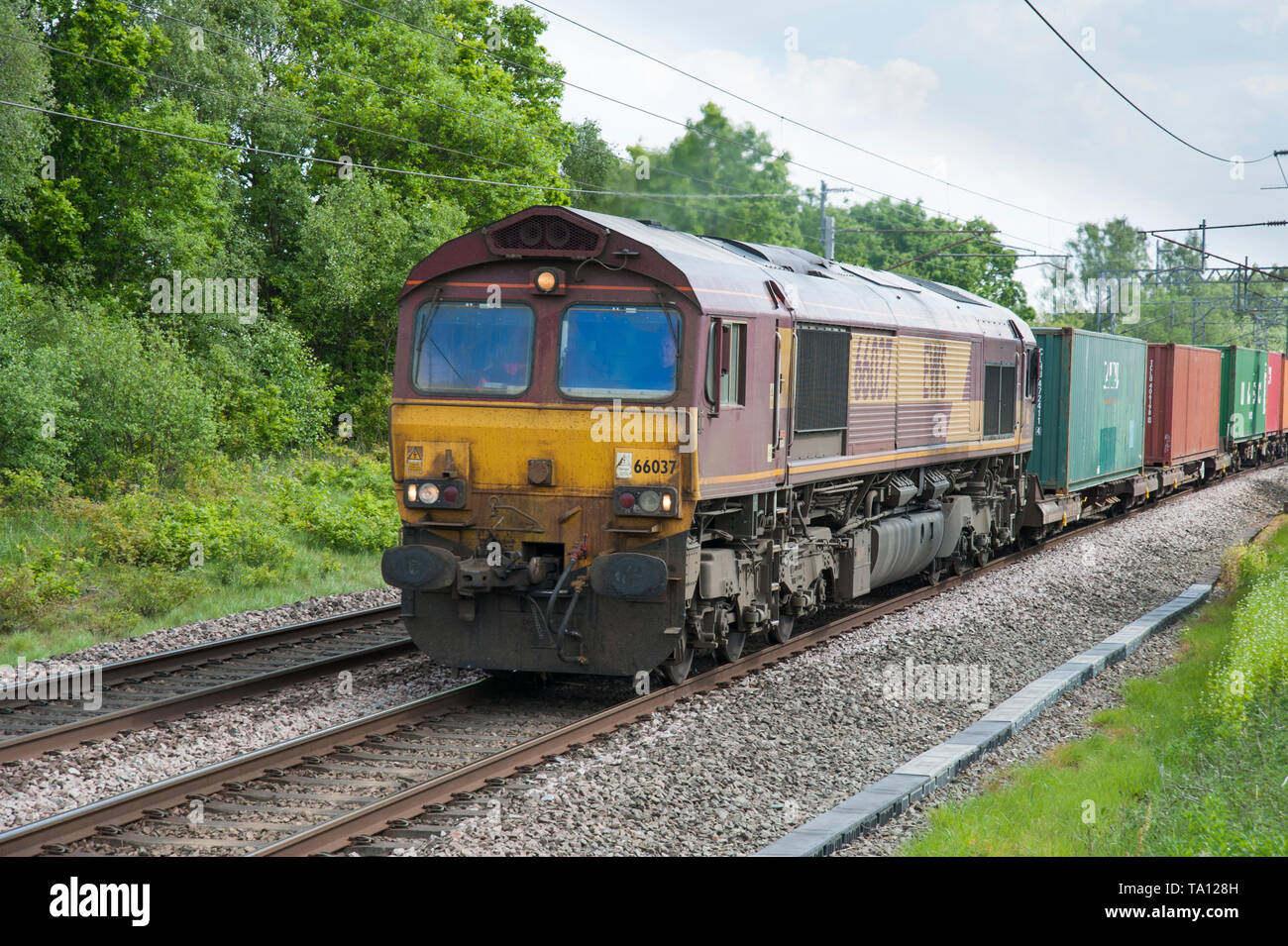 Class 66 diesel locomotive hi-res stock photography and images - Alamy