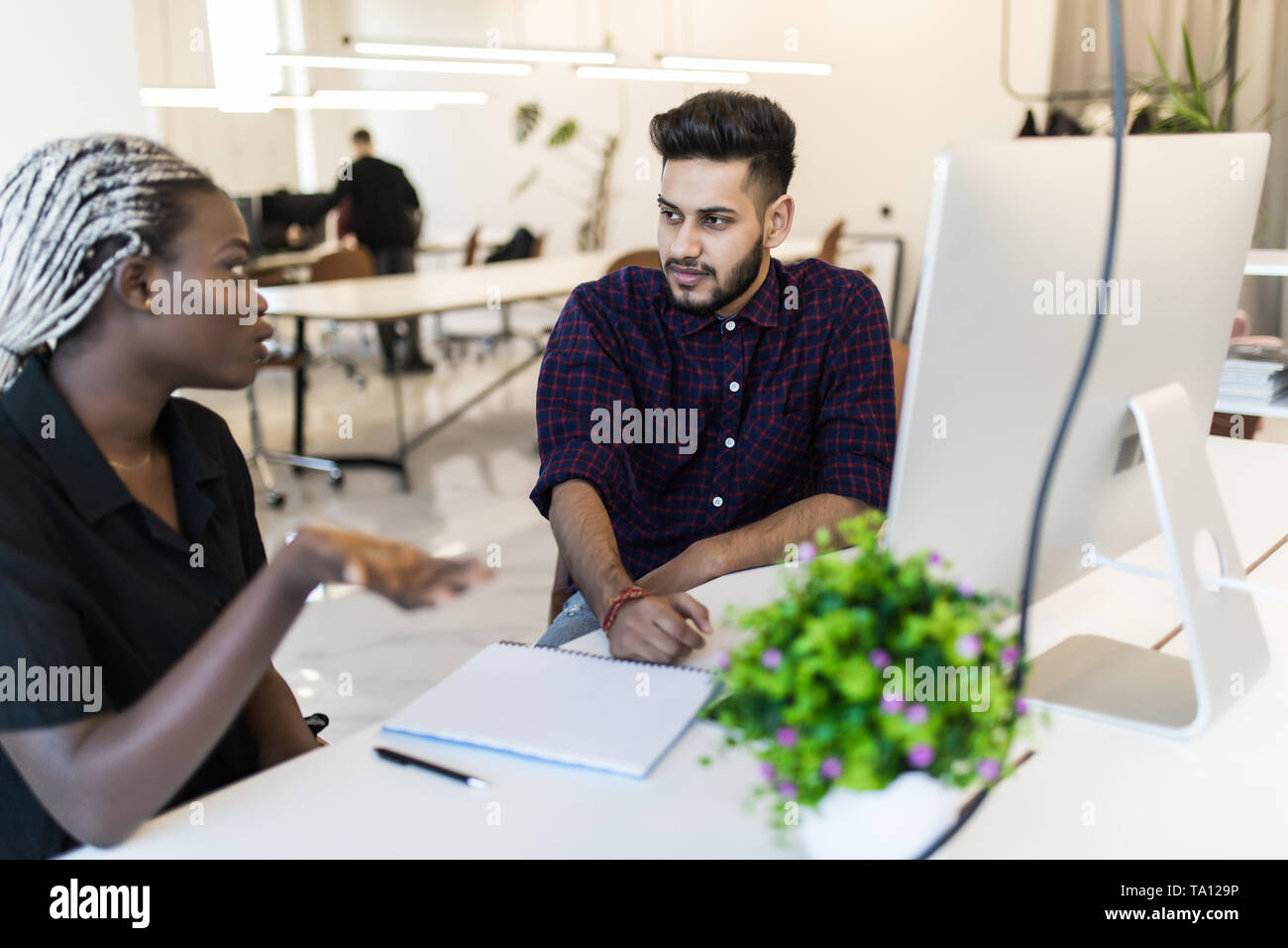 Coworker elegance hi-res stock photography and images - Alamy