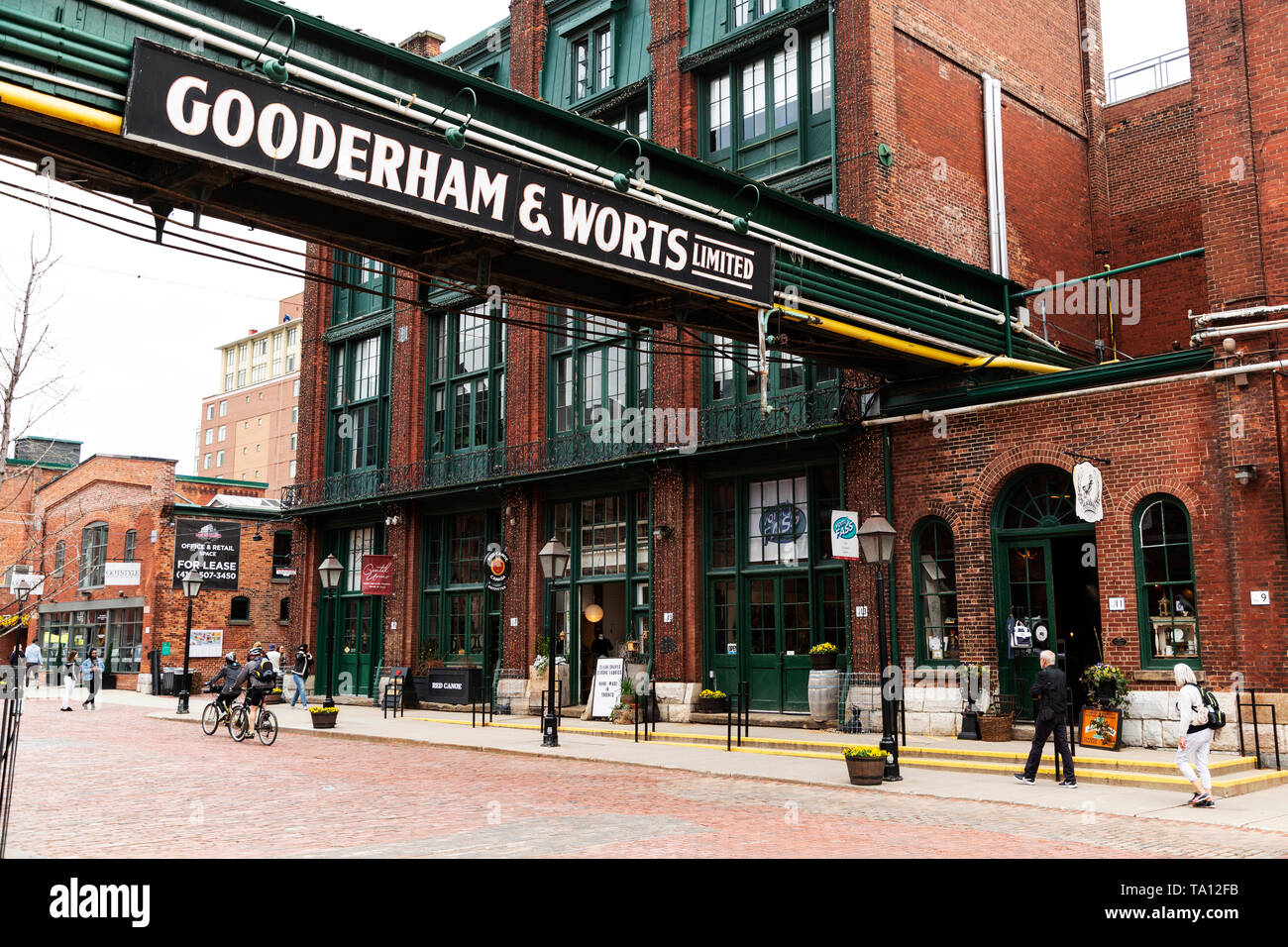 Distillery architecture hi-res stock photography and images - Alamy