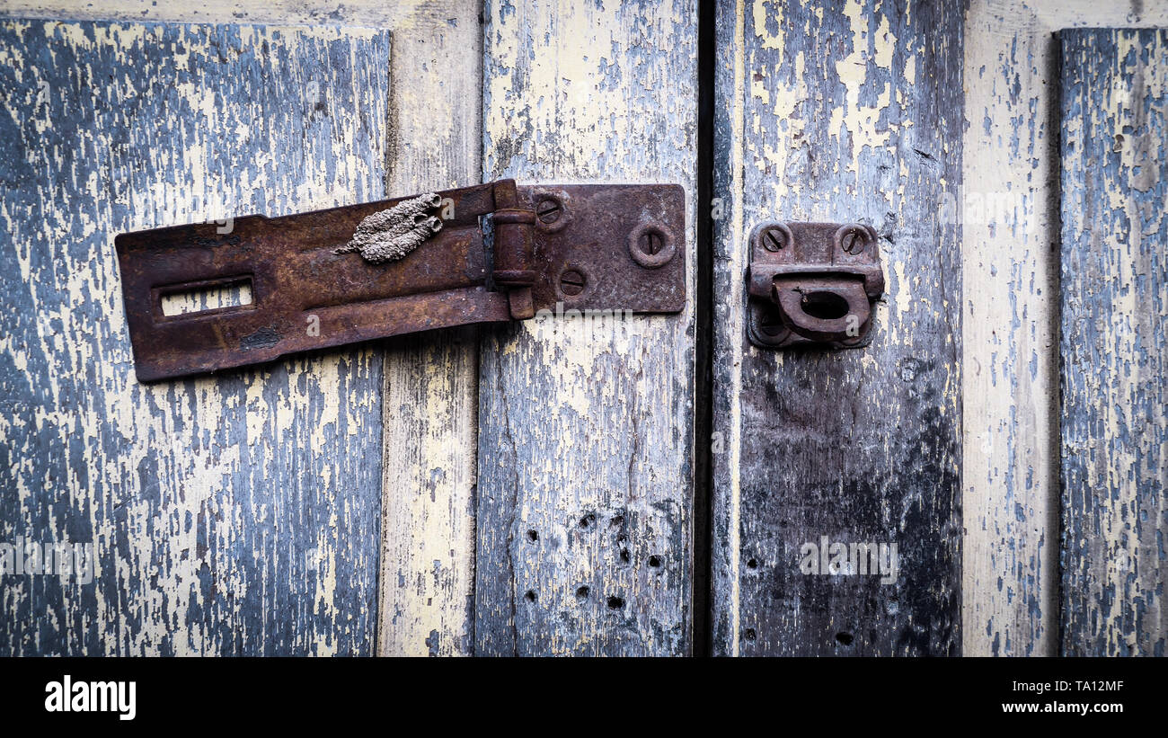 Vintage rustic stain old lock stain U line Hasp Hardened Staple ...