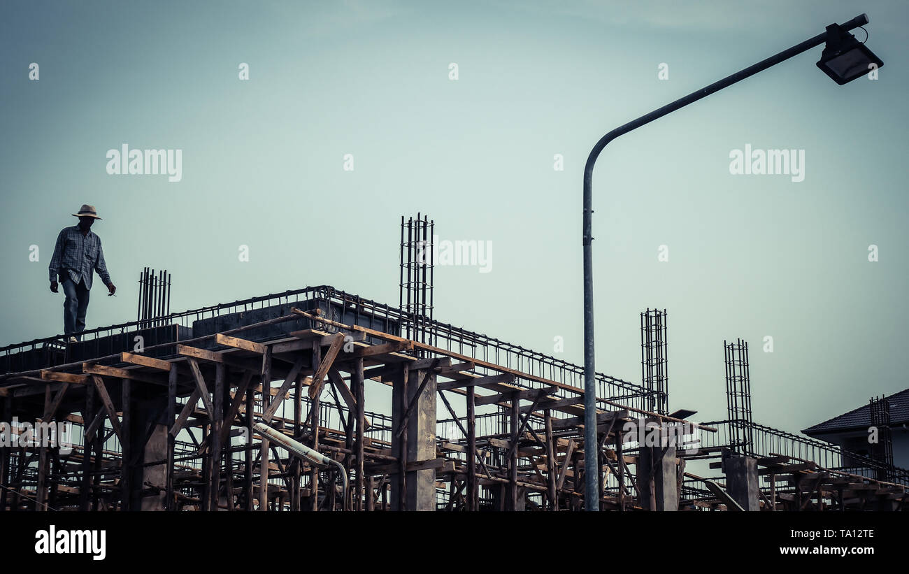 Construction crews work ground hi-res stock photography and images - Alamy