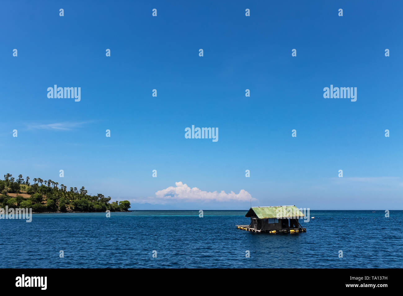 Asian floating house hi-res stock photography and images - Alamy