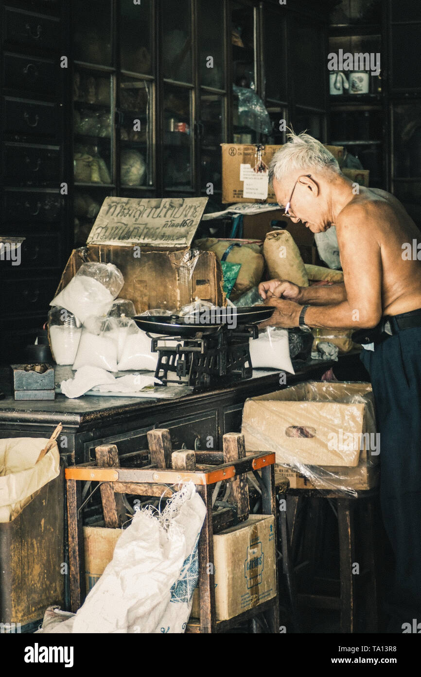 china town Bangkok Thailand December 2018 old chinese man in herbal ...