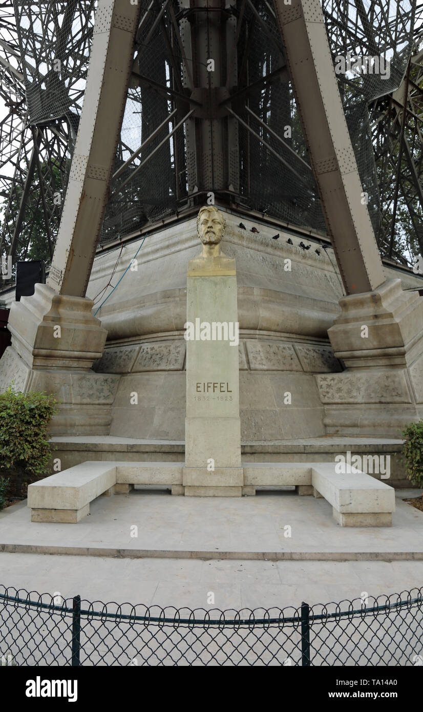 Bust of engineer and architect Gustave Eiffel under his famous tower in Paris France Stock Photo ...