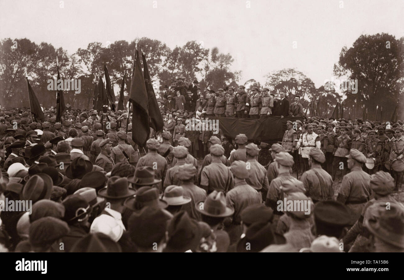 More than 25,000 participants attend the march of the Alliance of Red ...