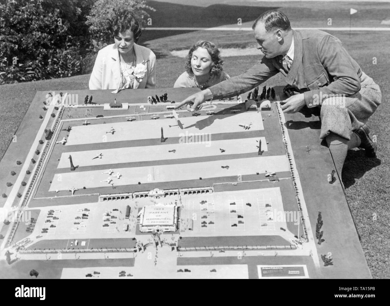 Air racing aircraft Black and White Stock Photos & Images - Alamy