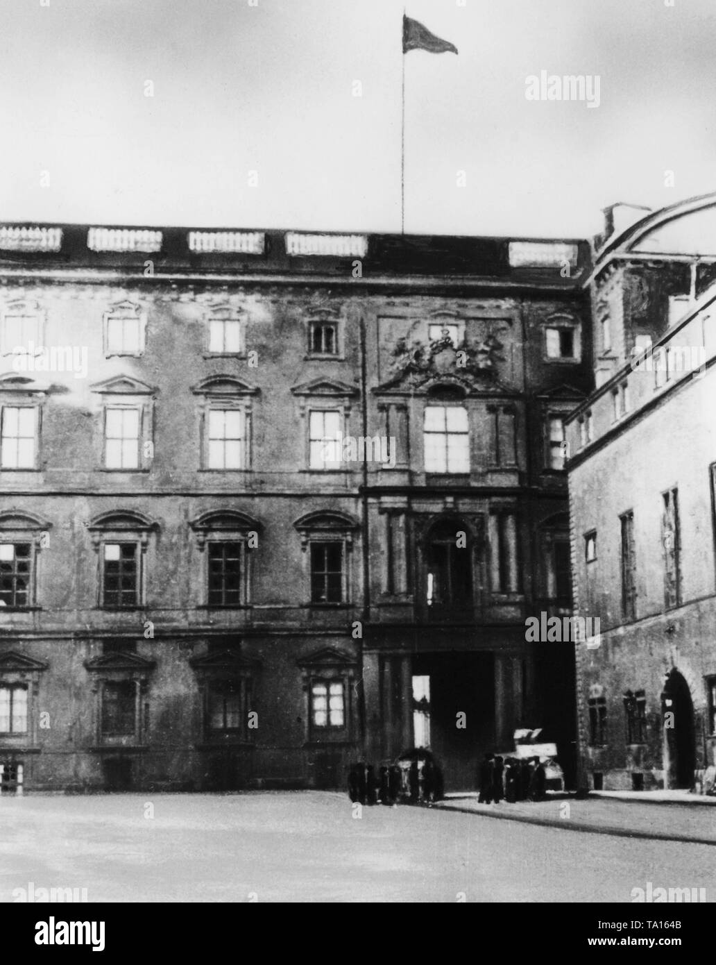 Imperial palace Black and White Stock Photos & Images - Alamy