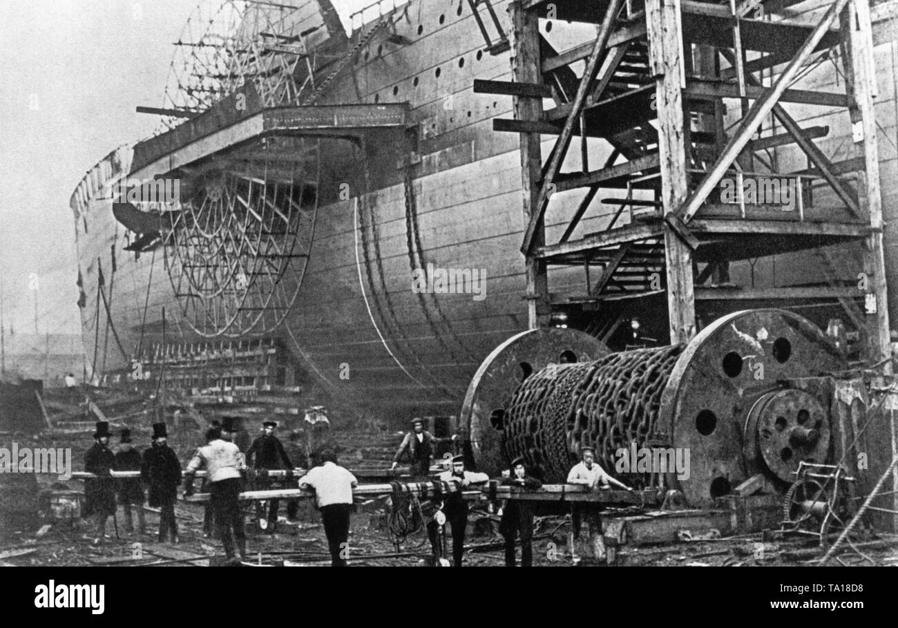 The hull of the steamship "Great Eastern" just before launching at the ...