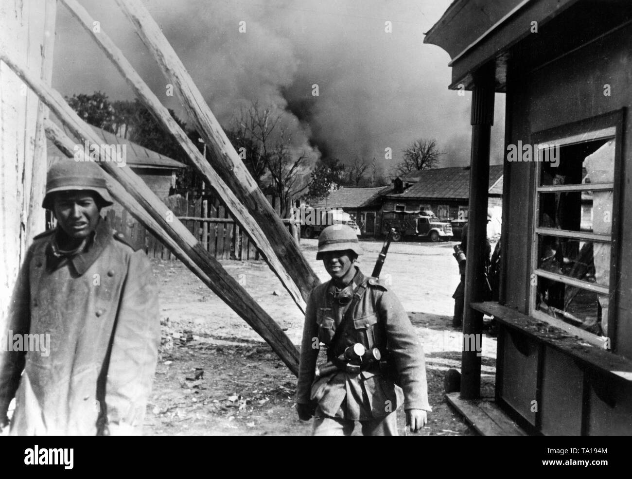 German Soldiers After Battle Stock Photos & German Soldiers After ...