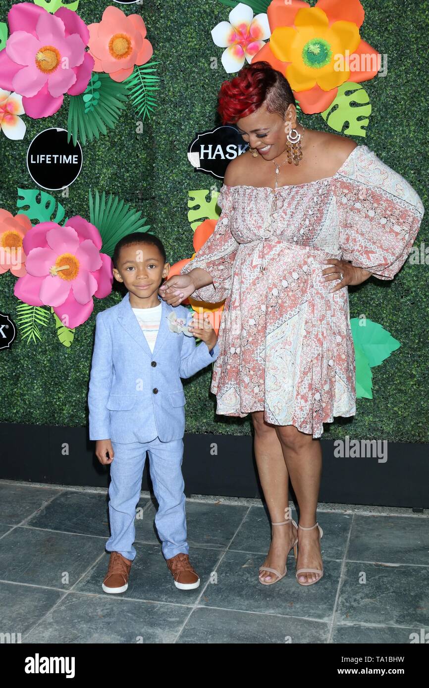 Los Angeles, CA, USA. 20th May, 2019. Quincy Morgan, Mother at arrivals ...