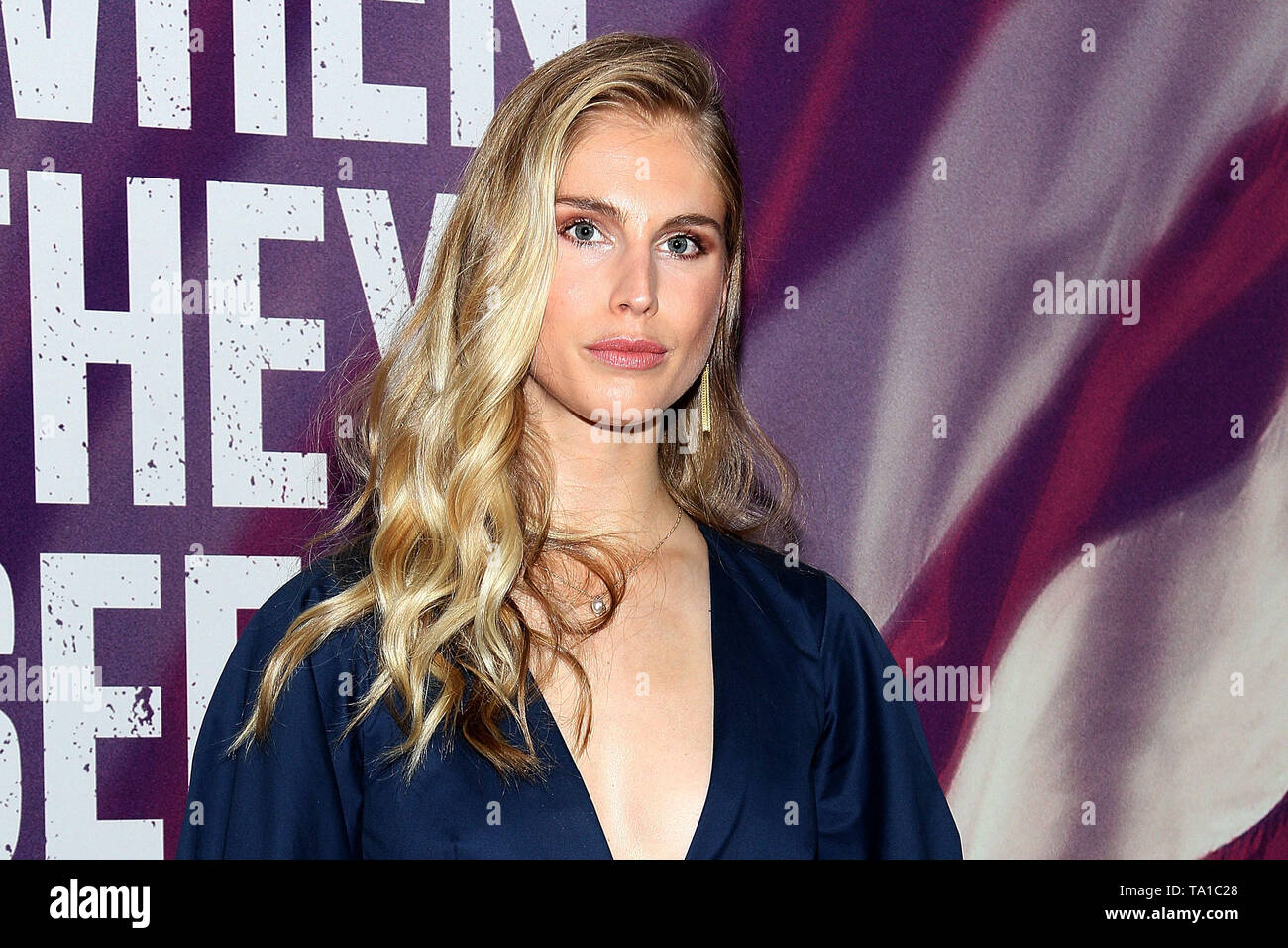 Apollo live broadcast hi-res stock photography and images - Alamy