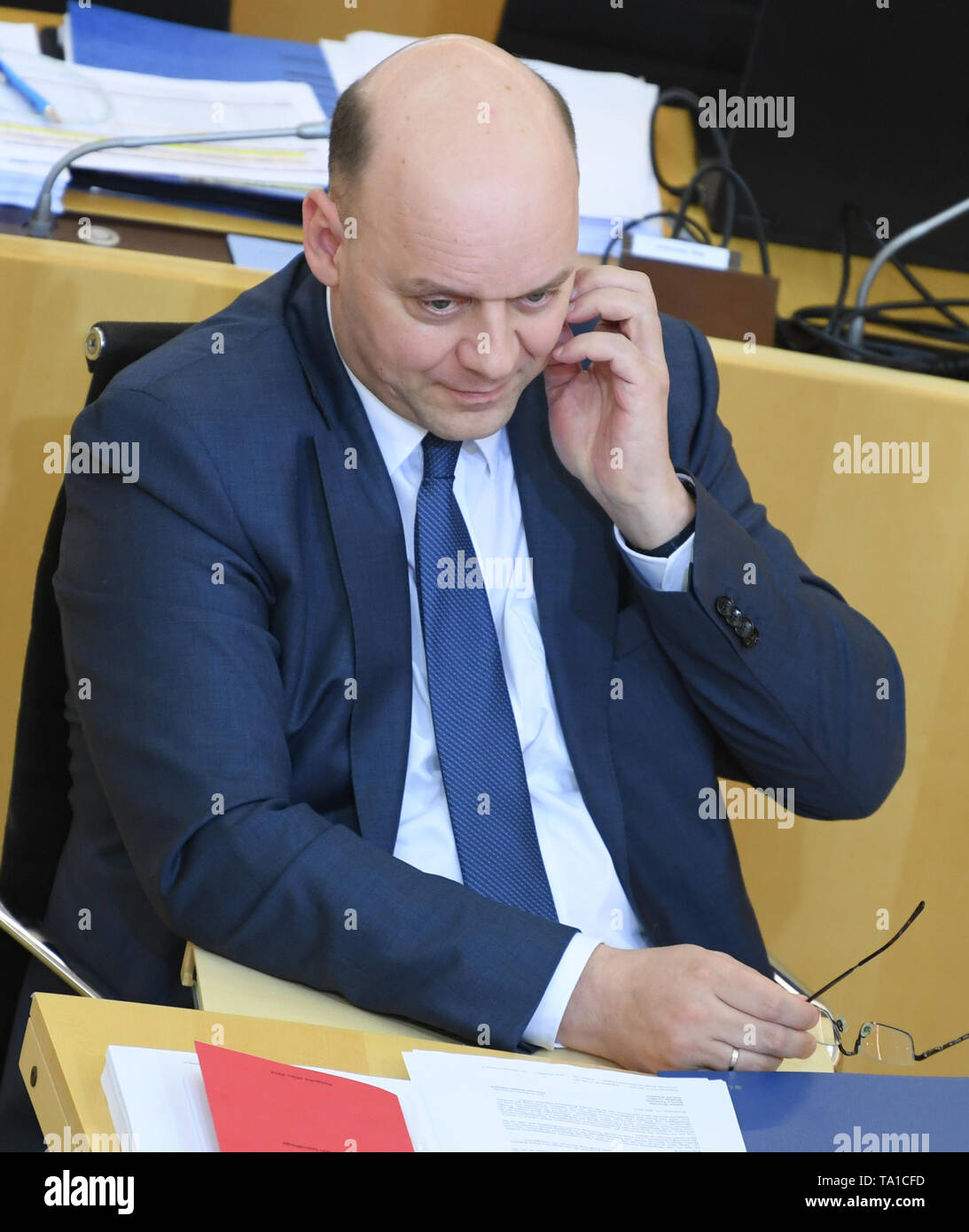 Robert lambrou hi-res stock photography and images - Alamy