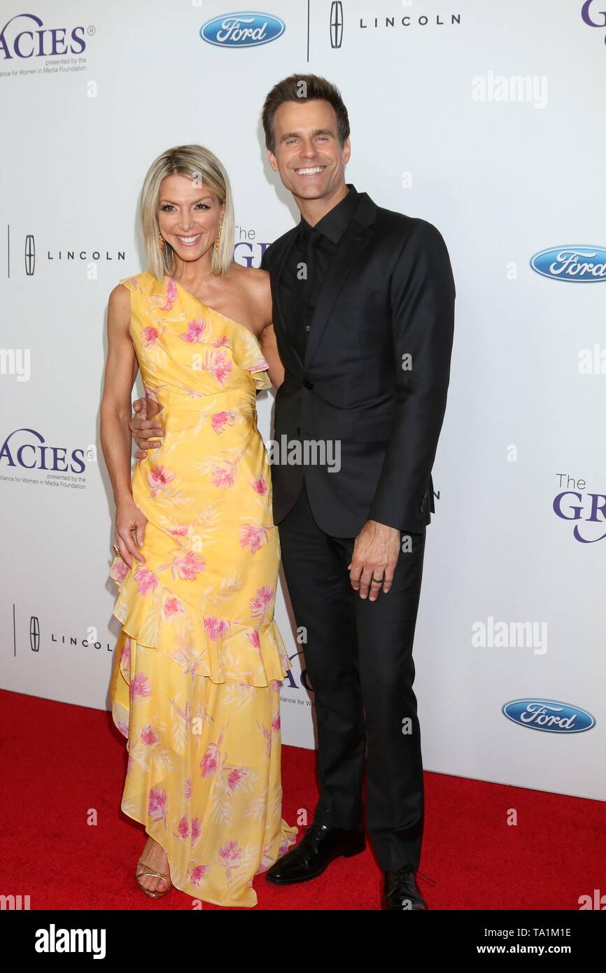 Beverly Hills, CA. 21st May, 2019. Debbie Matenopoulos, Cameron ...