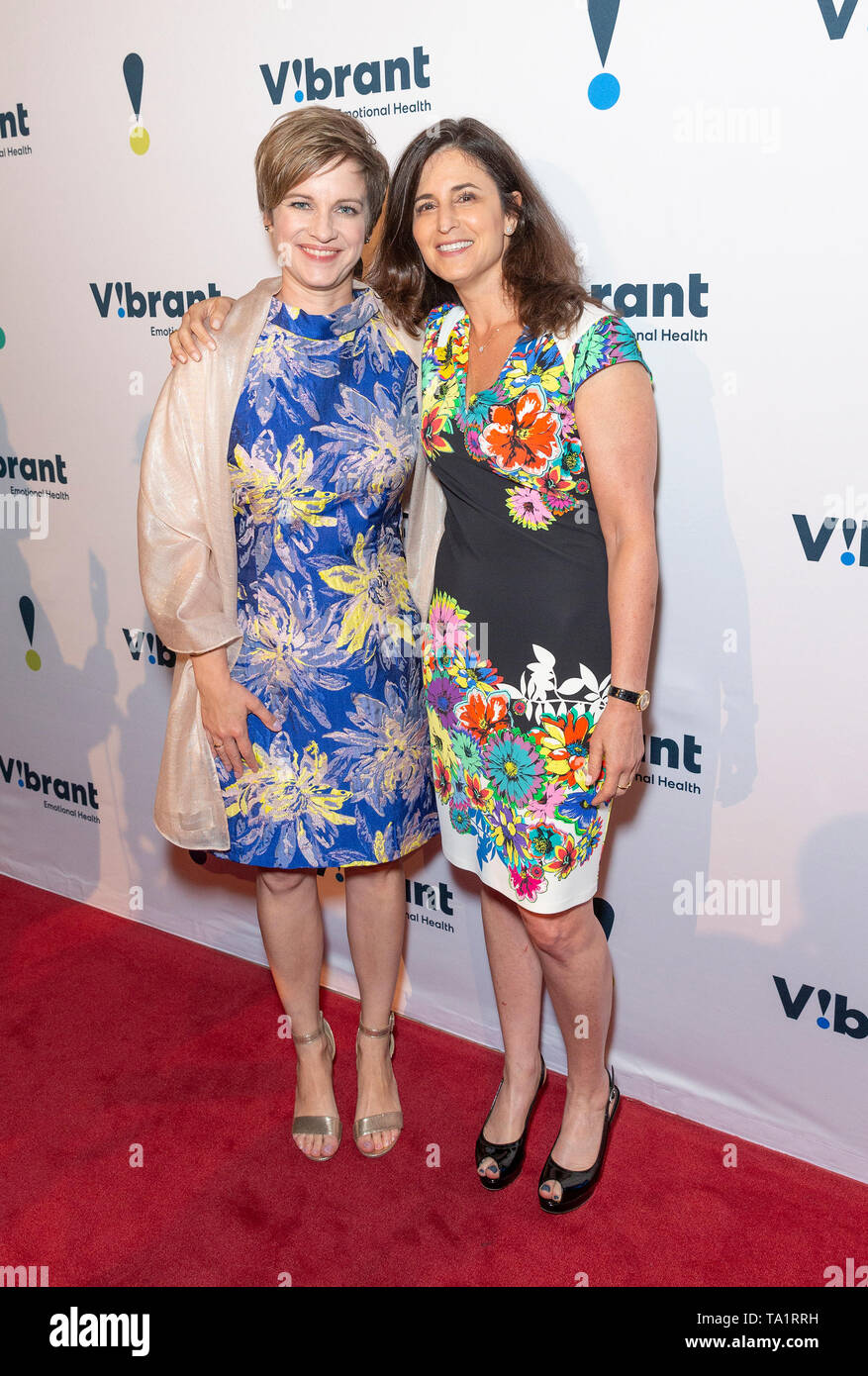 New York, United States. 20th May, 2019. Kimberly Williams and Jennifer ...