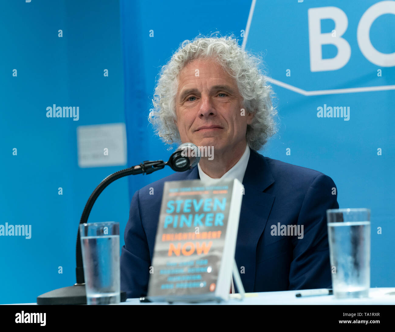 Steven pinker 2019 hi-res stock photography and images - Alamy