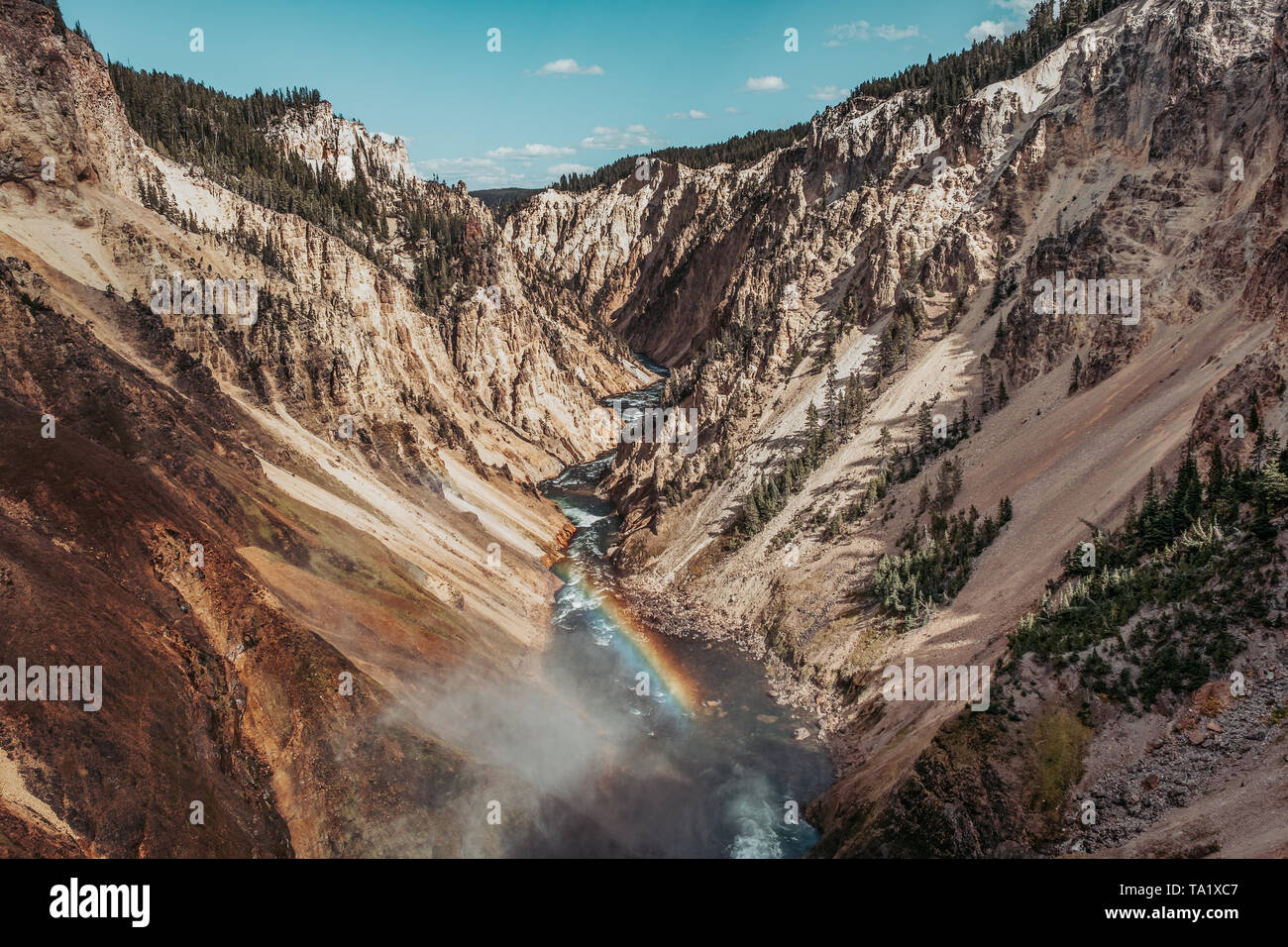 Inspiration Point, Lower Yellowstone Falls, most popular waterfall in ...