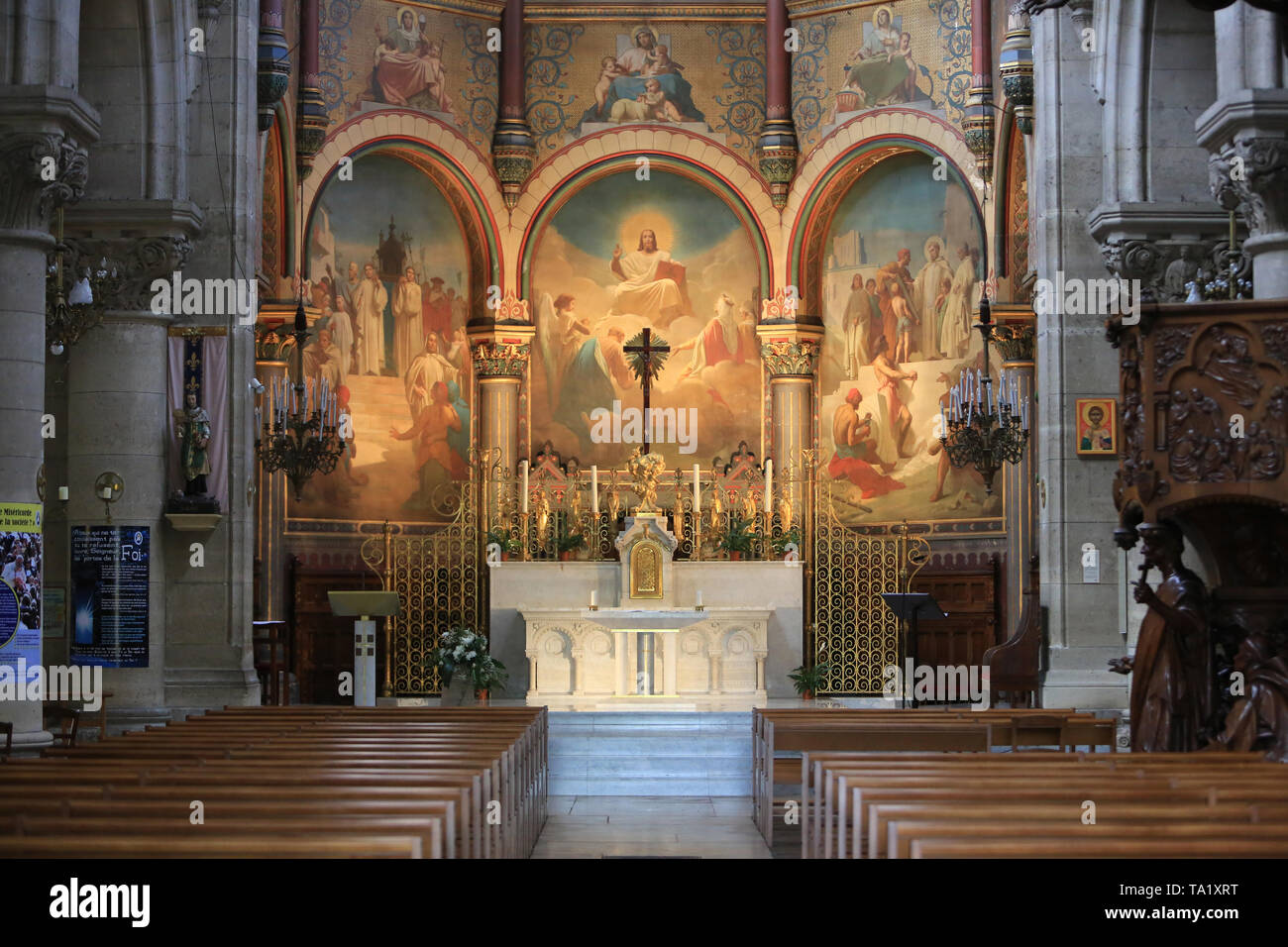 Eglise saint clodoald hi-res stock photography and images - Alamy