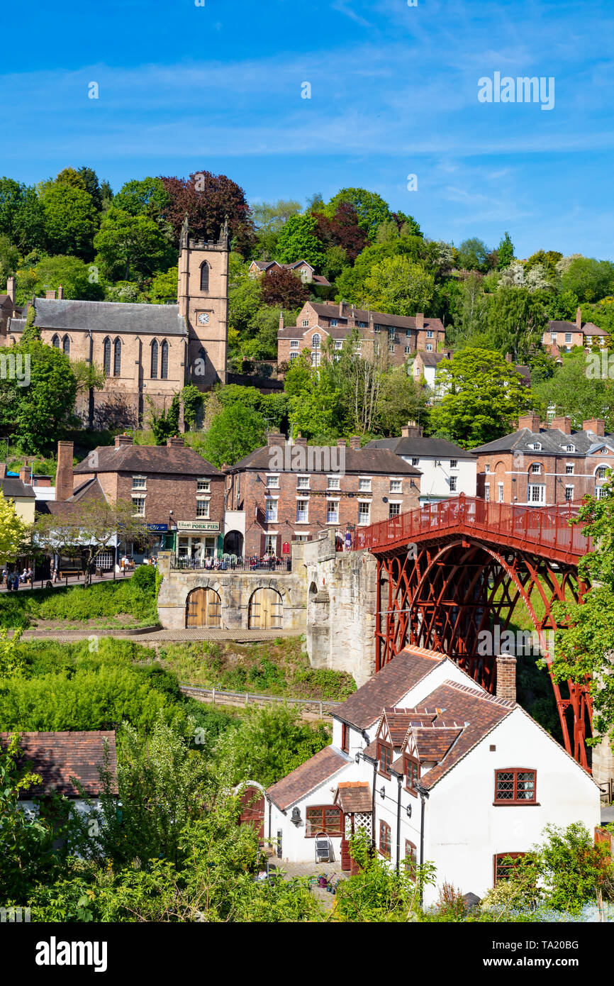 Iron bridge shropshire hi-res stock photography and images - Alamy