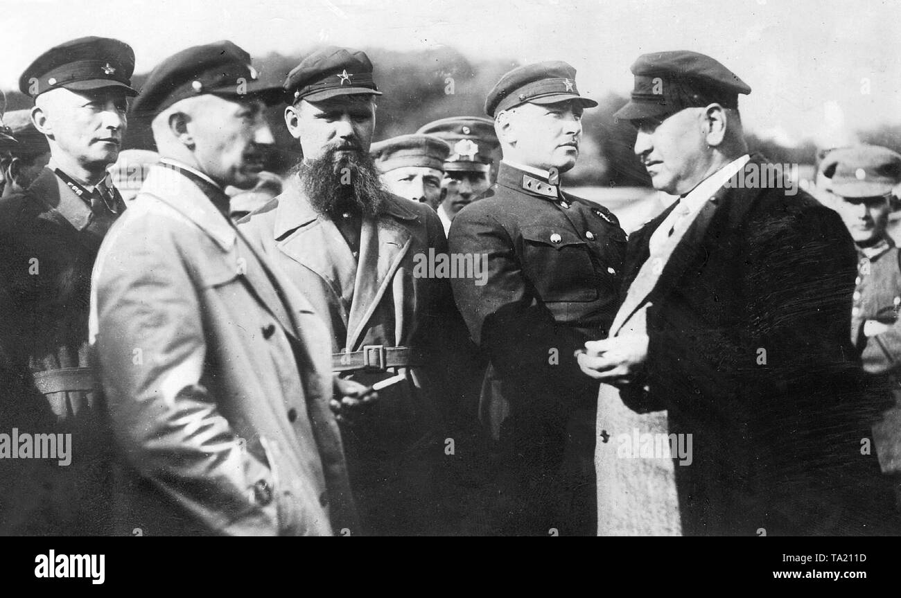 The head of the Russian deployment department and 3 commanders take ...