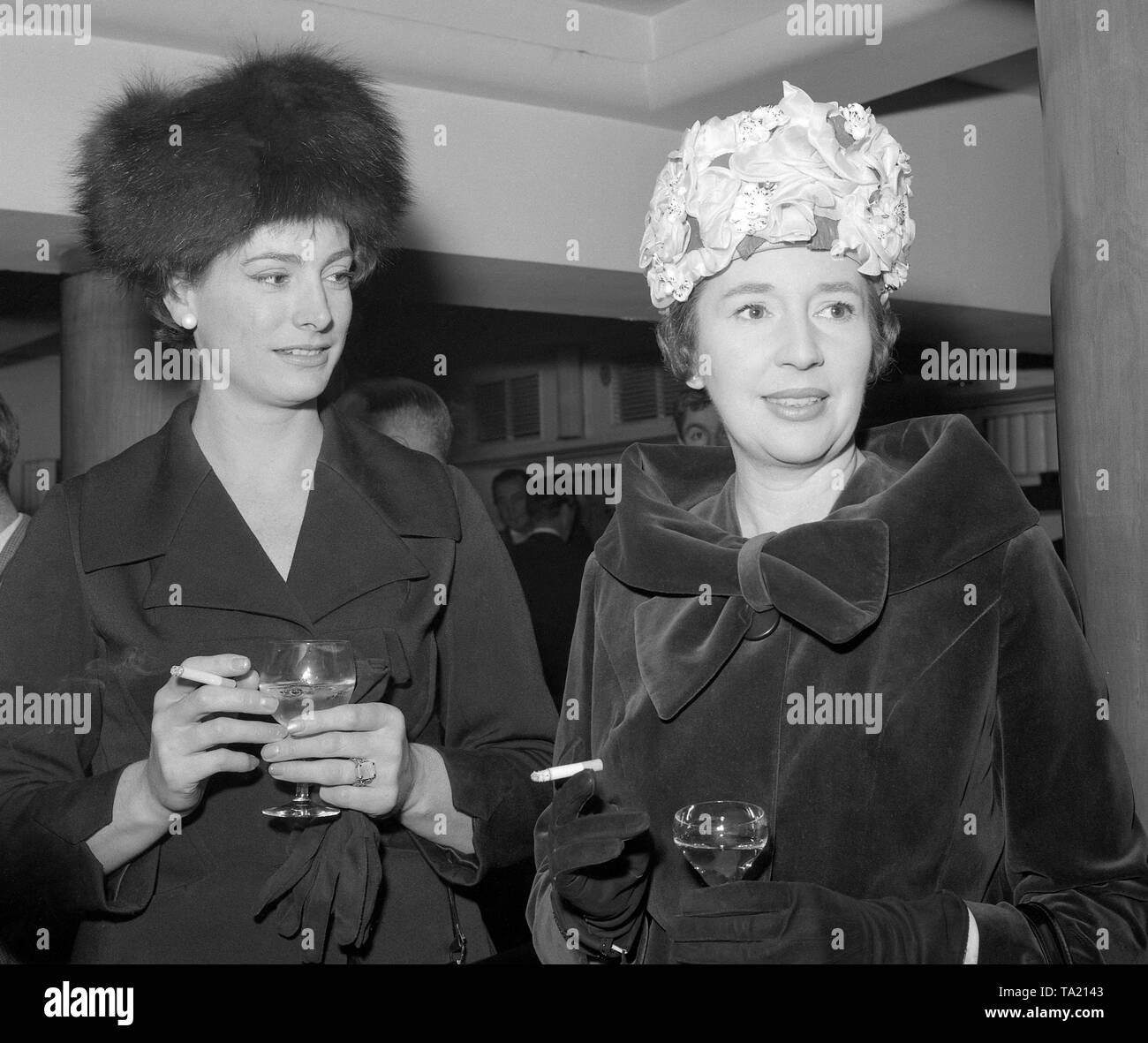 Jean metcalfe hi-res stock photography and images - Alamy